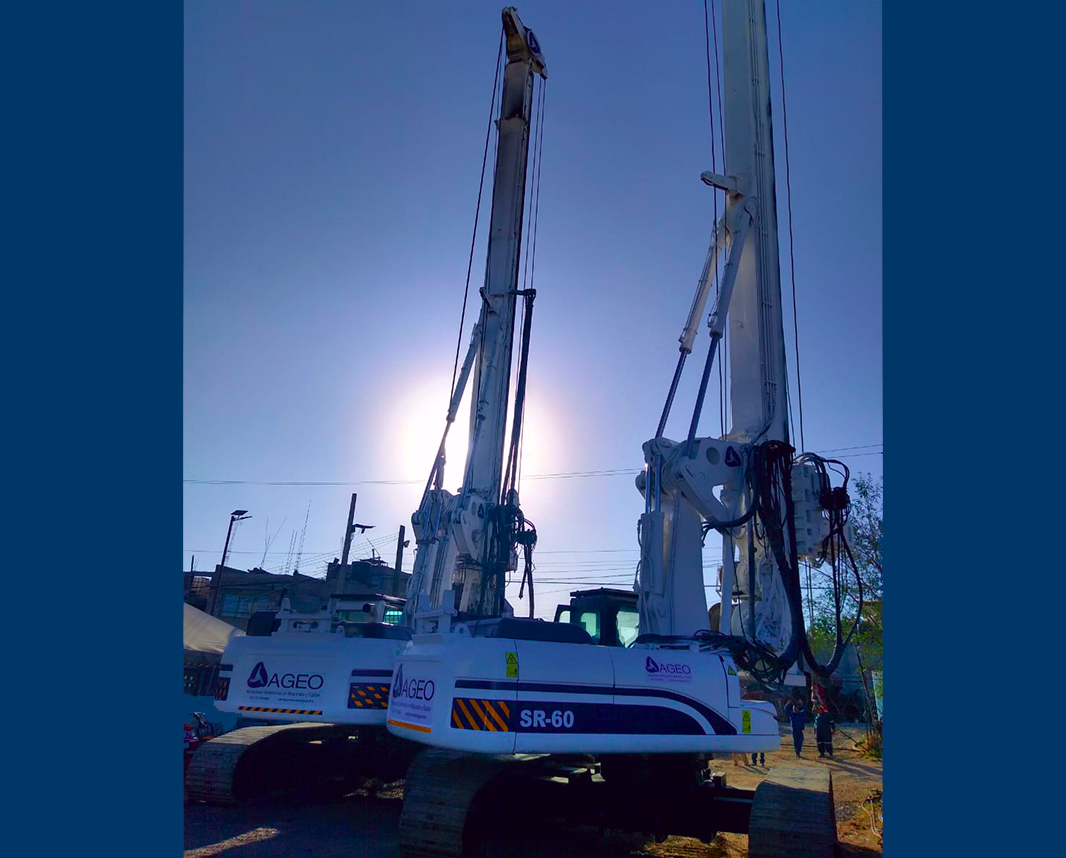 AGEO - Maquinaria y Equipo